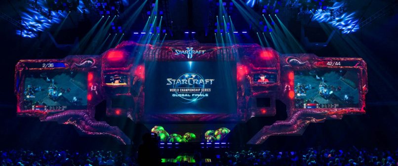 Blizzcon Starcraft 2 Stage Design and Operation - XiteLabs